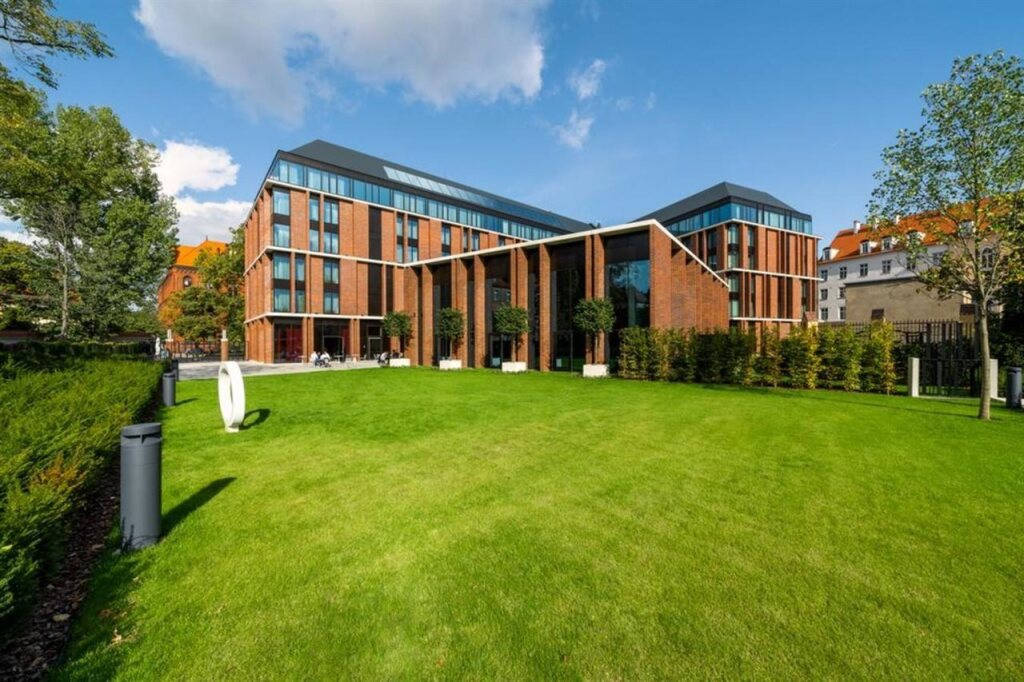 251-ffb4e2847218659d6144a994be2ab8cd673ee1c9